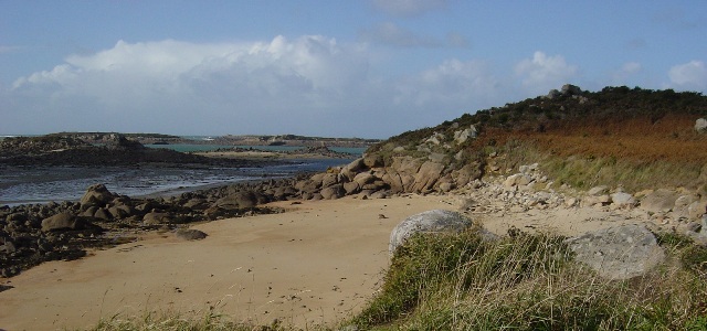 Visitez Plage de Toëno Trébeurden Côtes d'armor (22) - sortir en bretagne